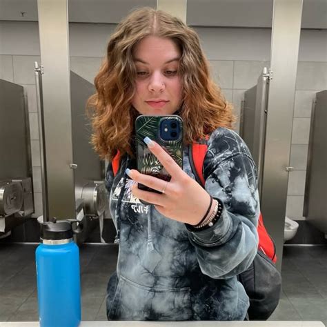 Laney Laney Bbyy • Threads Say More