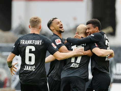 7 Spieltag Frankfurt Legt Nach Vfb Historisch Schlecht