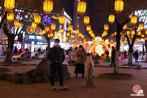 赏民俗 逛夜市 品美食 看花灯 夜晚这里好热闹 济南社会 舜网新闻