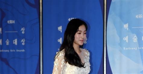 포토 스카이 캐슬 김혜윤 백상예술대상에선 화려한 모습으로