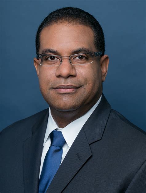 Piercy Jonathan Cayman Compass