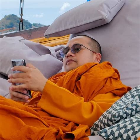 Sunanda Vamsa Sunandavamsa • Threads Say More