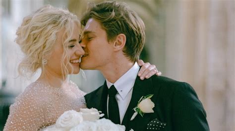 Julia Newbold Wedding The Albany Advertiser