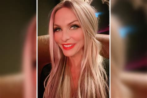 Sonya Kraus Krebsfrei Die Samthandschuhe Sind Ausgezogen