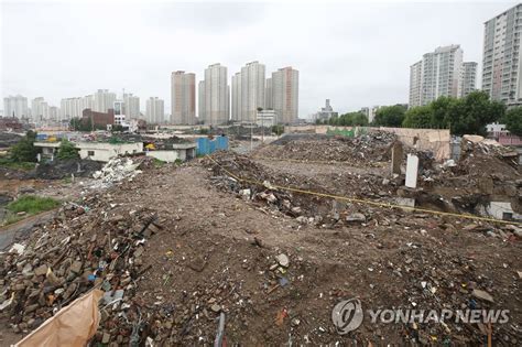 광주 건축물 철거 공사 안전 관리 강화…조례안 상임위 통과 나무뉴스