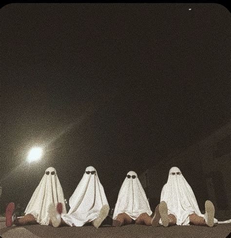 Ghost Trend Ghost Trend Photoshoot Friends Ghost Pictures Ghost Photography