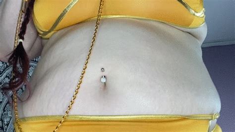 BBW Schiava Leia Bere E Ruttolare Bambixxlynn Clips Sale