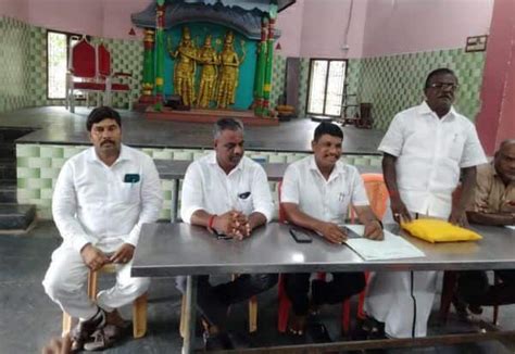 உள்ளாட்சி அமைப்புகளை கலைக்க கூடாது ஊராட்சி தலைவர்கள் கூட்டத்தில் தீர்மானம்