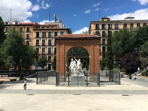 Pueblos Y Patrimonio Madrid Plaza Del Dos De Mayo