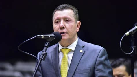 Vice líder do governo na Câmara defende devolução da MP que reonera folha