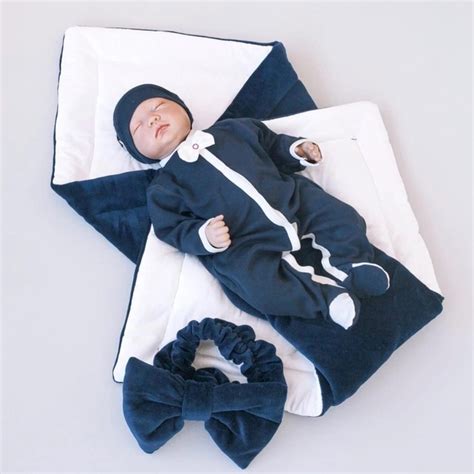 Набор на выписку для мальчика Зимний выписывались в январе В комплекте одеяло тёплое конверт