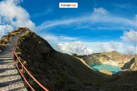 Danau Kelimutu Antara Keajaiban Alam Dan Cerita Mistis Di Pulau Flores