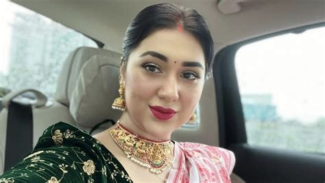 Apu Biswas কার জন্য সিঁথিতে সিঁদুর দ্বিতীয় বিয়ের গুঞ্জন নিয়ে জবাব