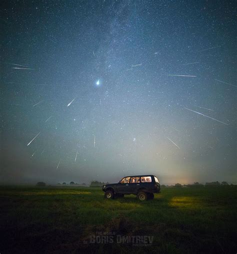 10 отличных фотографий метеорного потока Персеид 2016