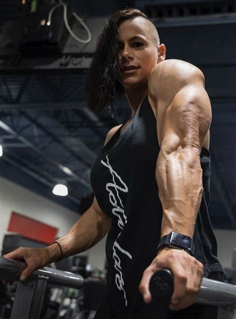 Pin By Jack Frost On Muscle Girls Muscular Women Muscle Women