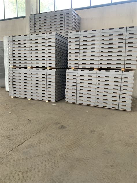 Laminated Insulation Panels For Ventilated Roofs