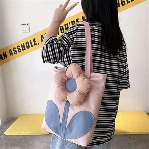 มซมน จขร อะลาดน 𝕀ℕ𝔻𝕀𝔾𝕆 ℝ𝕄 on Twitter ปดพรพรงนแลวนา ใครเลงนองดอกไวมารบกลบบาน