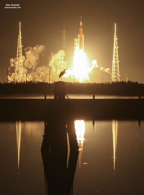 Orion Capsule Ocean Splashdown Caps Stunning Success For Nasas