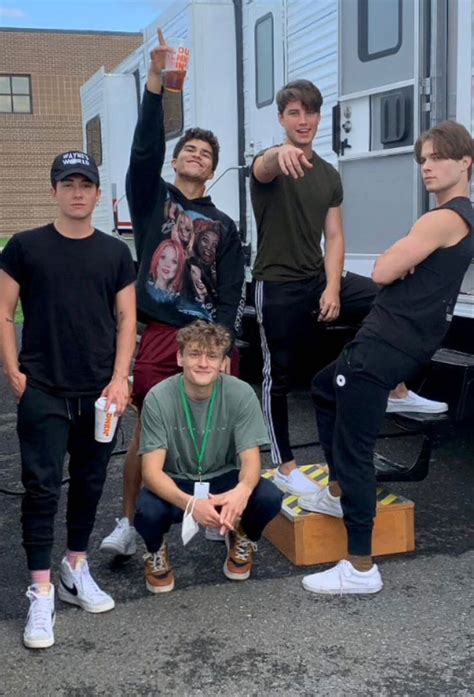 Pin De Brenda Zajac Em Quick Saves Pecado Original Pll Ator