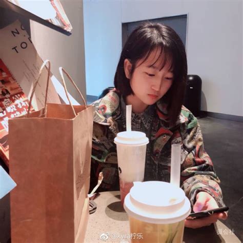 广东广州模特 自述长相有些小清新 寻摄影师 希望摄影师后期采用日系风格 But本人有些手残不太会化妆 摄会社 摄影师模特摄影约拍平台