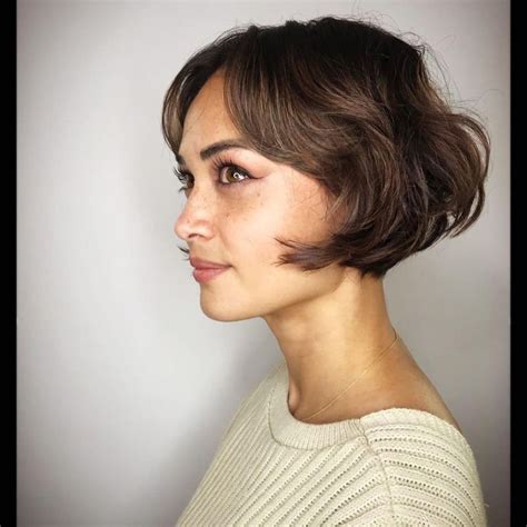 31 Sassy And Classy Chin Length Wavy Bob Ideas