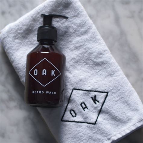 Gentle Beard Cleaning Kit — Oak