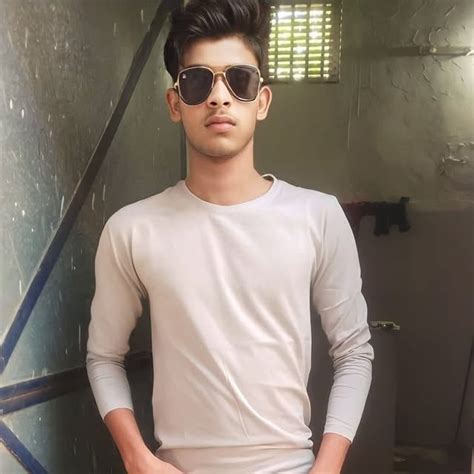 आशिक जान तुम्हारा Rajkaran8019 On Threads