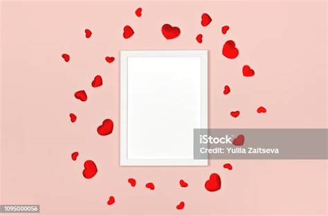빨간 심 혼을 가진 분홍색에 빈 흰색 액자와 발렌타인의 날 축제 배경 0명에 대한 스톡 사진 및 기타 이미지 0명 개념 공란 Istock