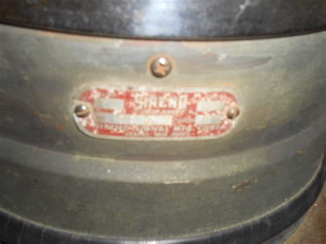 Sireno Signal Light 3 Bulb Gumball Flashing Light Sold Parts For Sale Antique Automobile