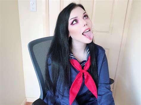 I Want You To Tease Me Until I Cant Take It Any Longer 😫🖤 Scrolller