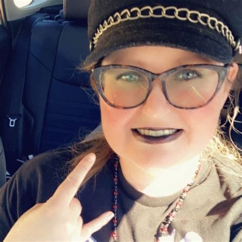 Carolyn M Carolyn M 09 On Threads