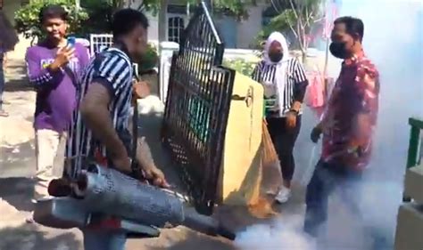Basmi DBD Relawan Ganjar Mahfud Gelar Fogging Di Lampung Okezone News