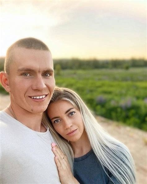 Девушка Александра Большунова рассказала о нем Все о биатлоне