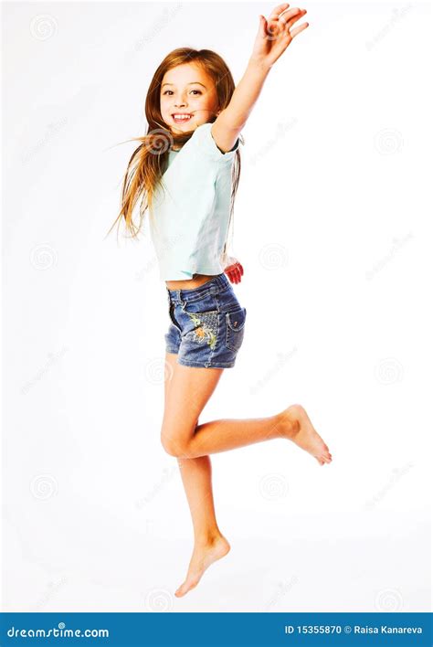 愉快的小女孩 库存照片 图片 包括有 表面 眼睛 白种人 放血 人力 女性 快乐 背包 无罪 15355870