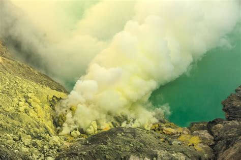 Blue Flames And The Largest Highly Acidic Lake In The World