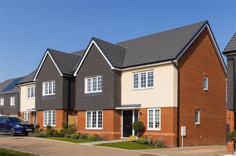Cladding Vs Rendering Comparing Home Exterior Finishes
