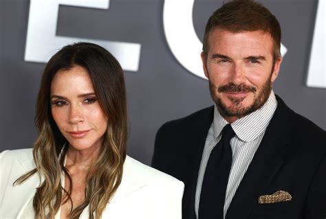 David Beckham Τρολάρει τη Victoria για τη μαγειρική της ανικανότητα