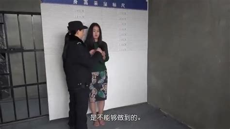 死刑犯在行刑前为什么都用绳子捆绑难道手铐不安全吗 好看视频