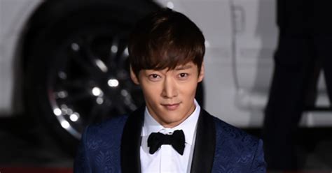 포토엔 최진혁 레드카펫도 당당하게 청룡영화상