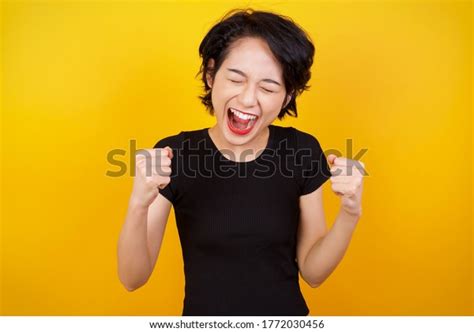 20853 Girl Victory Pose 이미지 스톡 사진 및 벡터 Shutterstock