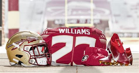 Florida State Football Fsus Uniform Combination Vs Syracuse