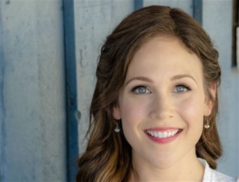 When Calls The Heart Spoilers Update Erin Krakow Shares New Filming