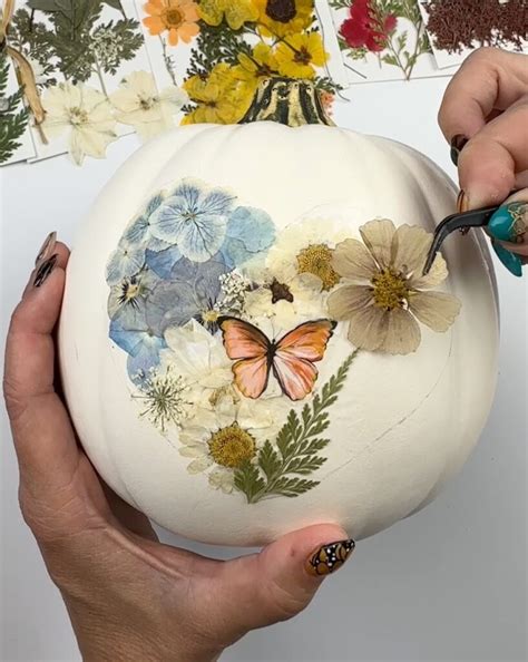 How To Make Pressed Flower Pumpkins