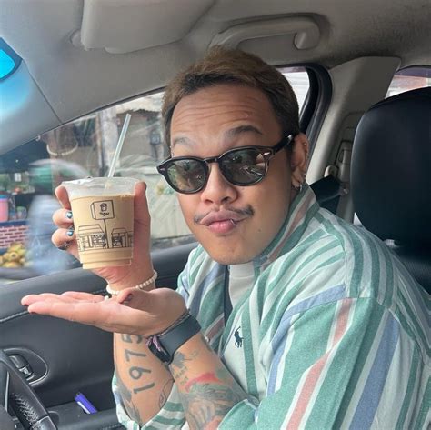 Potret Marlo Ernesto Putra Andi F Noya Saat Makan Bento Hingga Ngopi