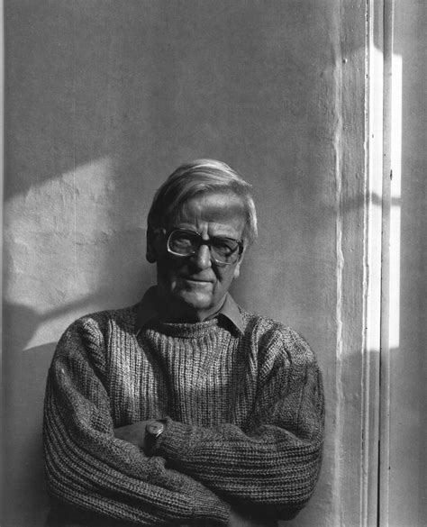 A Poet And Particularist The New Criterion