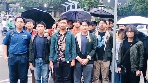 Mahasiswi Itb Ditangkap Bareskrim Usai Buat Meme Prabowo Jokowi Bem Beri Pendampingan Nawacita