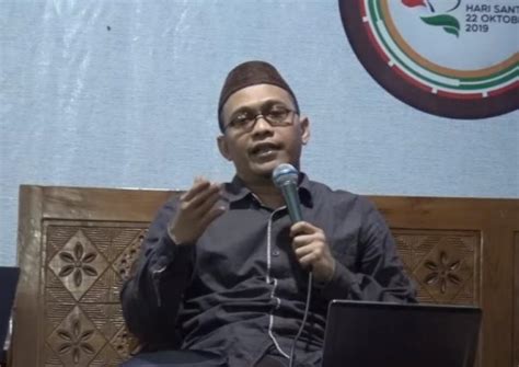 Gus Abdullah Umar Fayumi Tokoh Muda Nu Pengasuh Raudlatul Ulum Kajen
