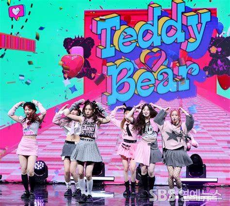 [e포토] 스테이씨 7개월 만에 돌아온 테디 베어