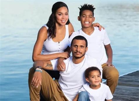 Joe Mazzulla Wife Camai Roberson Mazzullas Supportive Role Citimuzik