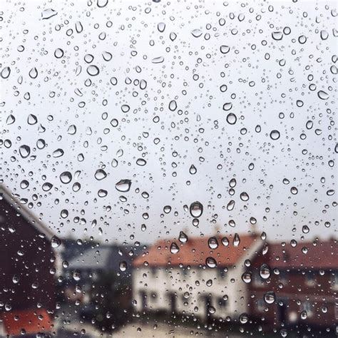 Premium Photo Close Up Of Wet Glass